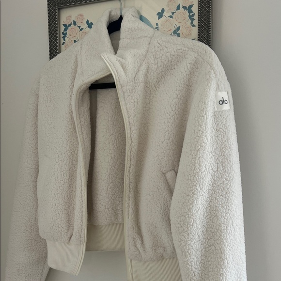 ALO Yoga | Jackets & Coats | Alo Yoga Womens Offwhite Teddy Jacket ...